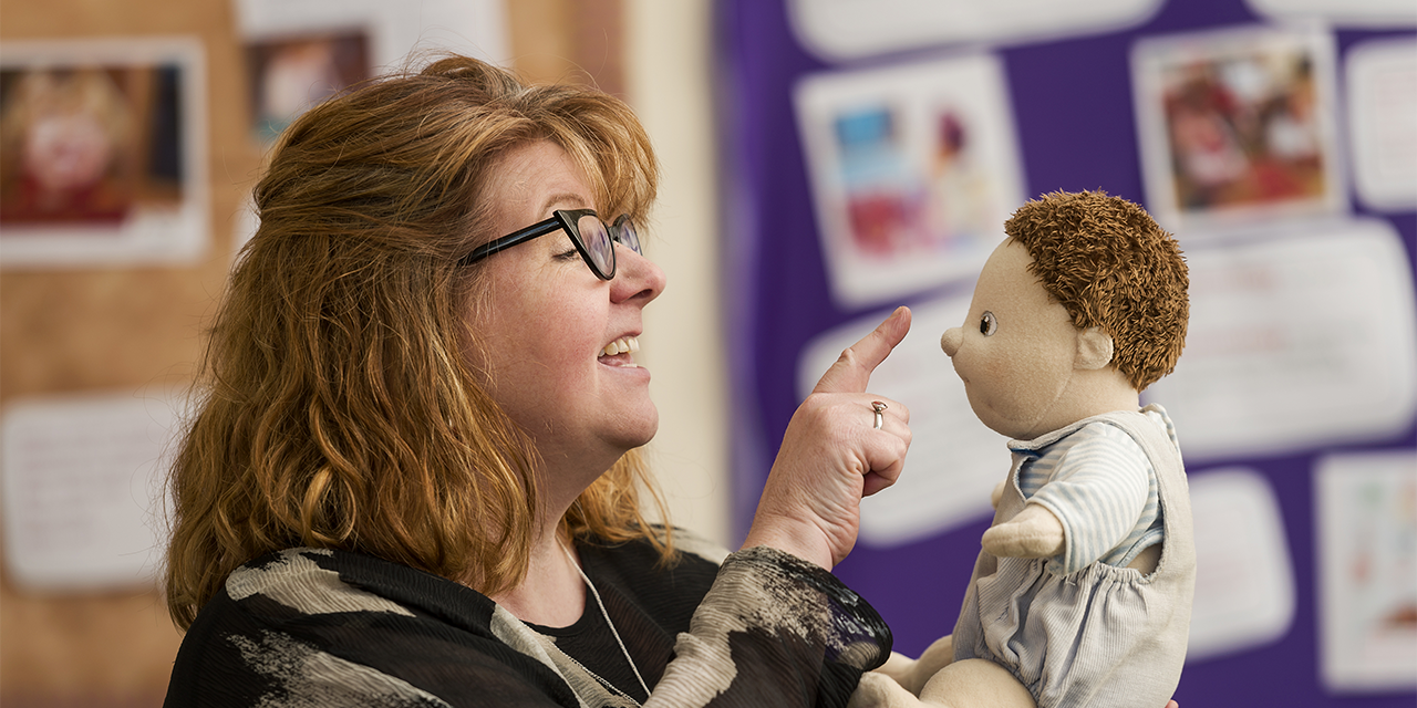 Alice Sharp – Every adventure begins with a few first steps