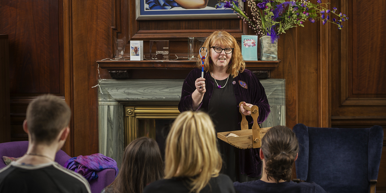 Alice Sharp – Every adventure begins with a few first steps